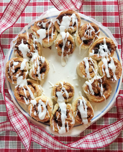 Scone of the Month: Spinning a new twist on cinnamon rolls – A Woman Sconed